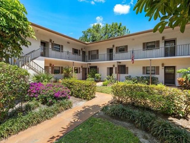 1865 Courtyard Way #F206, Naples, FL 34112