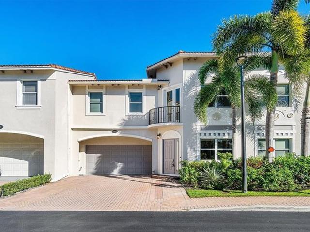 1865 Highland Grove Dr, Delray Beach, FL 33445