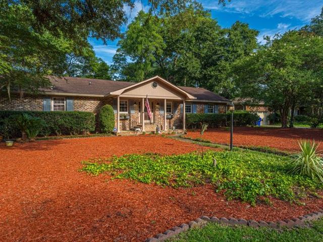 1865 Rugby Ln, Charleston, SC 29407