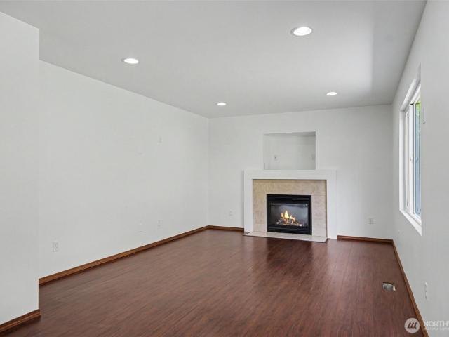 18663 Rainier View Road SE