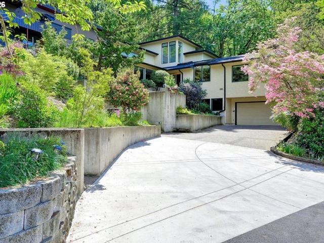 1866 Merritt St S, Salem, OR 97302
