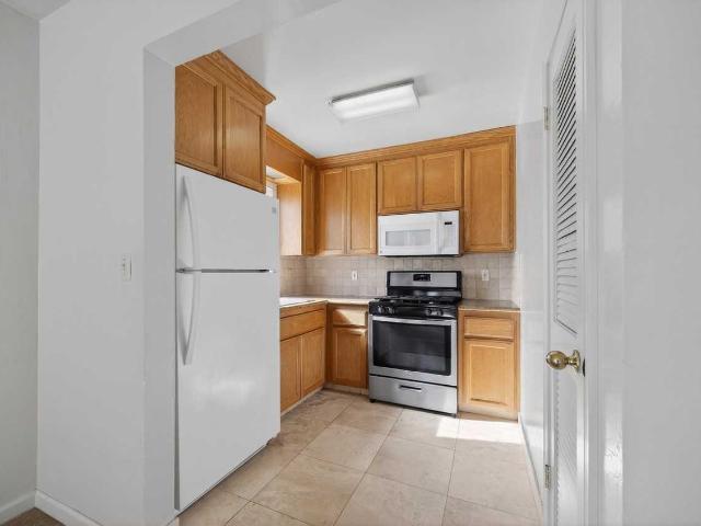 1866 Dwight Way 2 Bedroom Apartment for Rent at 1866 Dwight Way, Berkeley, CA 94703