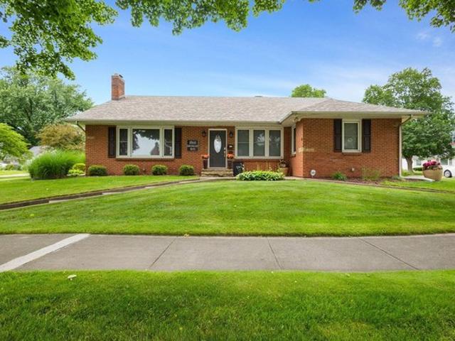 1866 Greenleaf Blvd, Elkhart, IN 46514