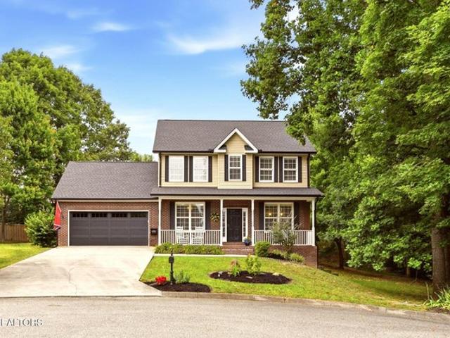 1866 Silver Cloud Ln, Knoxville, TN 37909