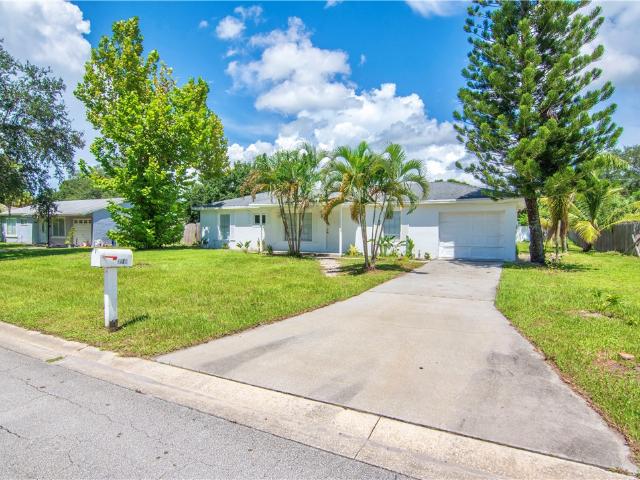1866 25th St SW, Vero Beach, FL 32962 | MLS #295461 | Compass
