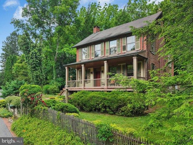 1867 Old Mill Rd, Bethlehem, PA 18015