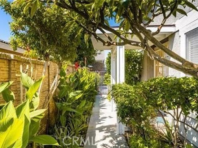 1867 E Belmont Ct, Placentia, CA 92870