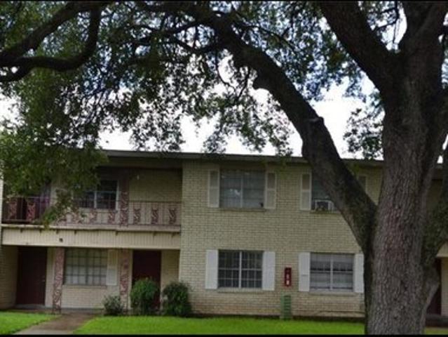 1867 Florida Dr, Seabrook, TX 77586