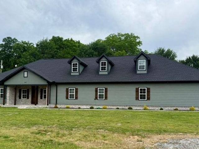 1867 Locust Grove Rd, Batesville, AR 72501