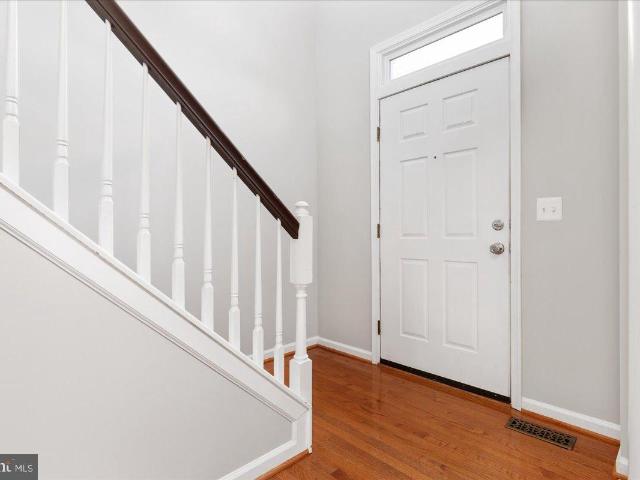 18688 Potomac Station Dr, Leesburg, VA 20176 | MLS #VALO2112 | Compass
