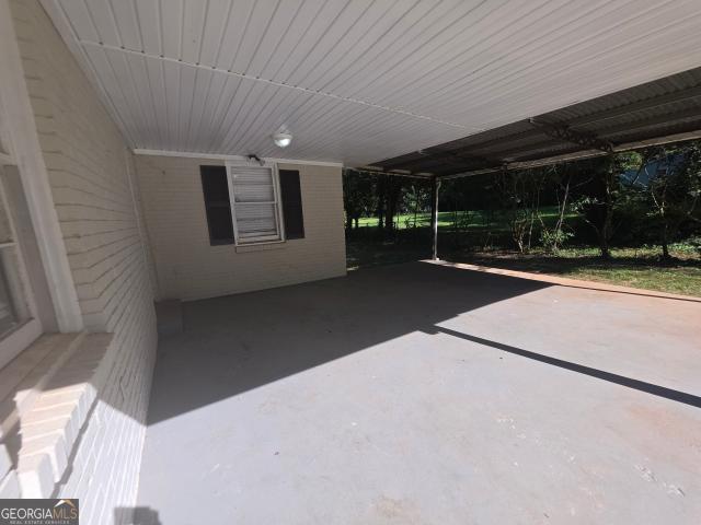 1868 Mclain Lane