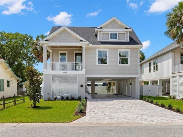 1868 Mississippi Ave NE, Saint Petersburg, FL 33703