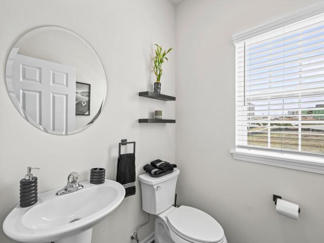1868 Forestview Ct