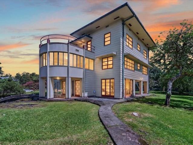 1868 Kalanianaole St, Hilo, HI 96720