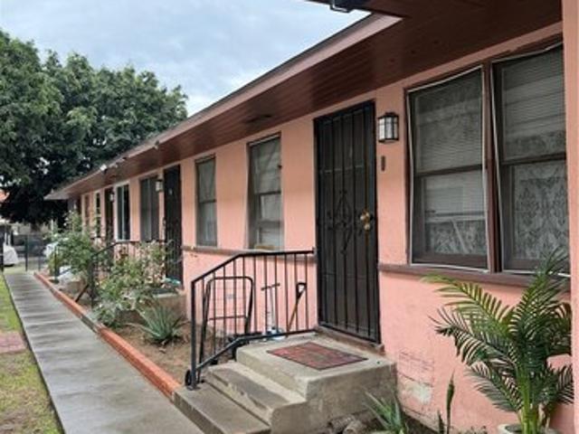 1868 Locust Ave, Long Beach, CA 90806