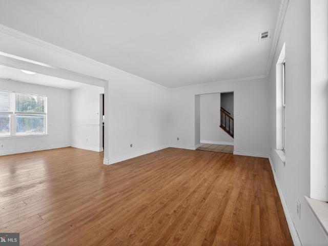 1868 Sunrise Way