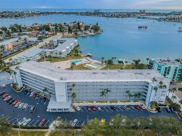 1868 Shore Dr S Apt 102, South Pasadena, FL 33707