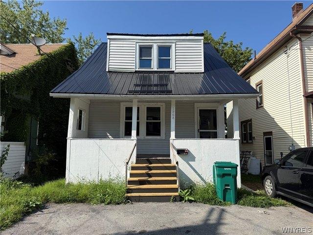 1868 Weston Ave, Niagara Falls, NY 14305