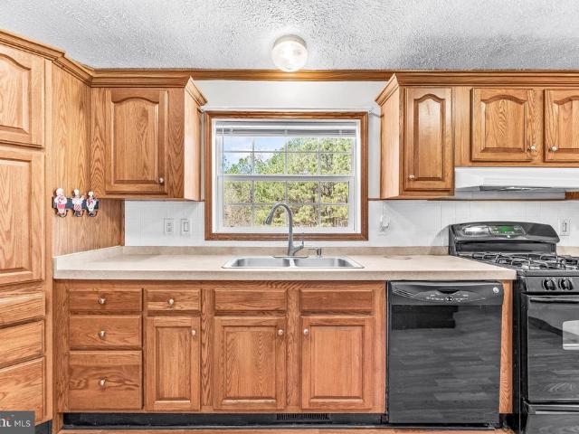 18690 Saint Jeromes Neck Road