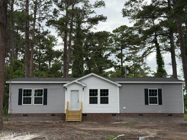 1869 Mission Hills Dr, Wilmington, NC 28405