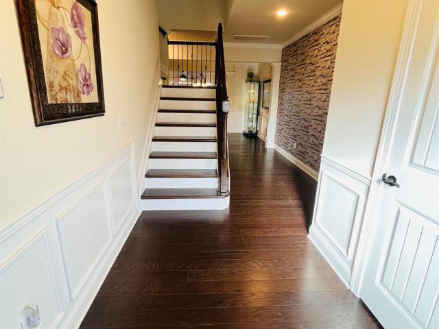 1869 Blue Jay Point