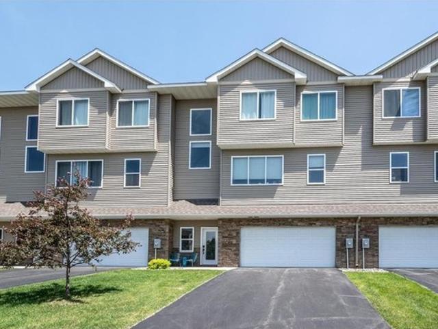 18603 Jonesboro Ct, Lakeville, MN 55044