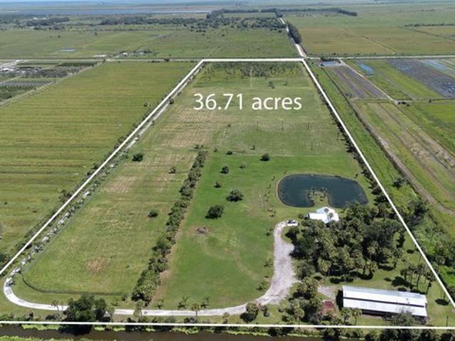 18601 Orange Ave, Fort Pierce, FL 34945