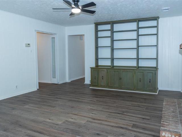 1860 Meadow Valley Lane