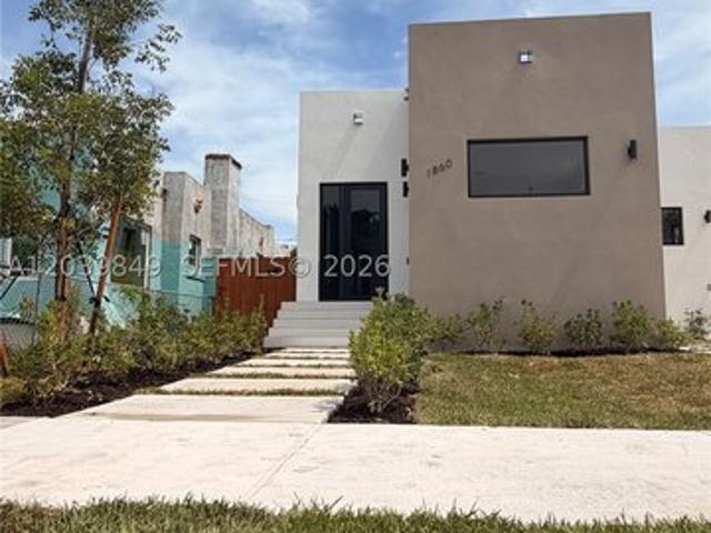 1860 NW 48th St, Miami, FL 33142