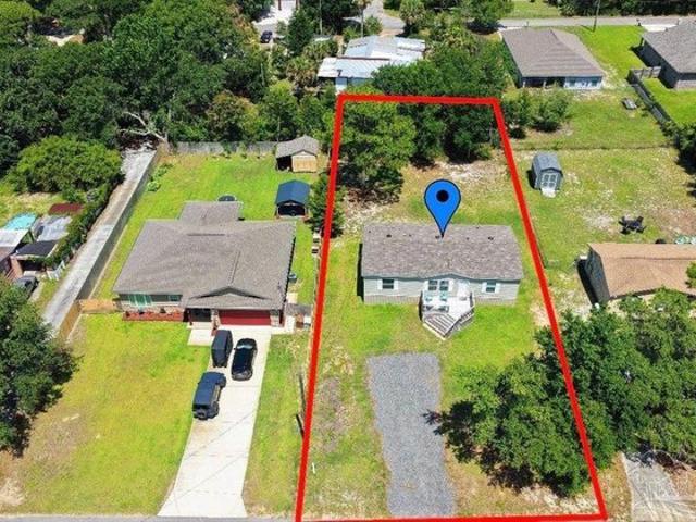 1860 Abercrombie Rd, Gulf Breeze, FL 32563