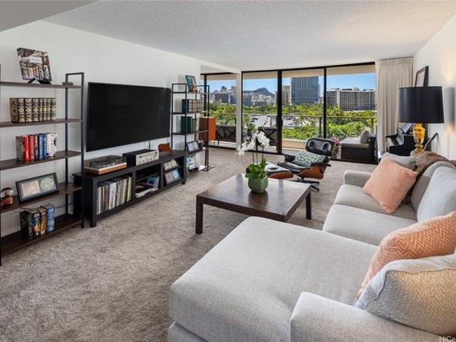 1860 Ala Moana Blvd Apt 904, Honolulu, HI 96815