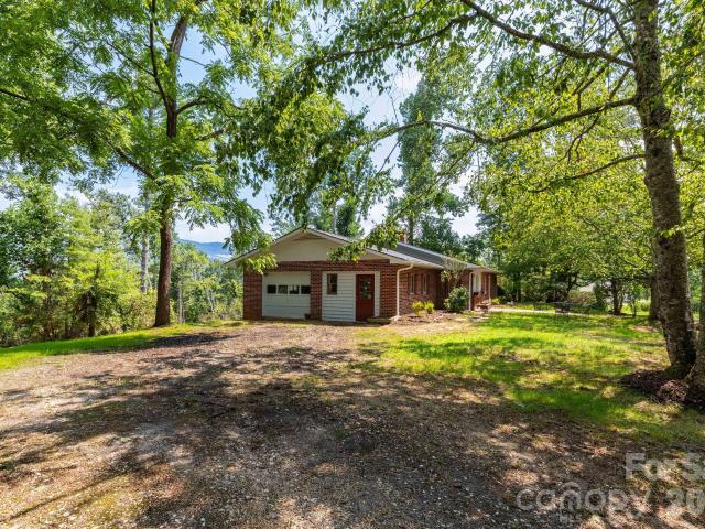 1860 Deer Park Lake Road