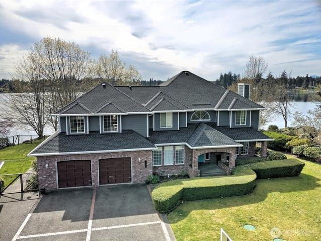 1860 E Island Lake Dr, Shelton, WA 98584