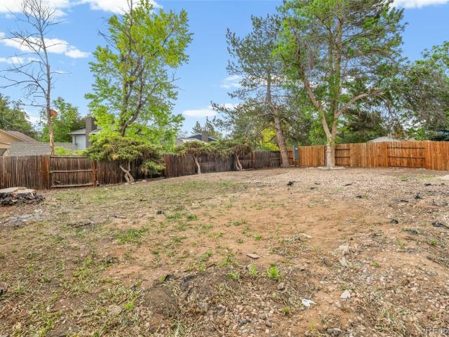 1860 S Truckee Way