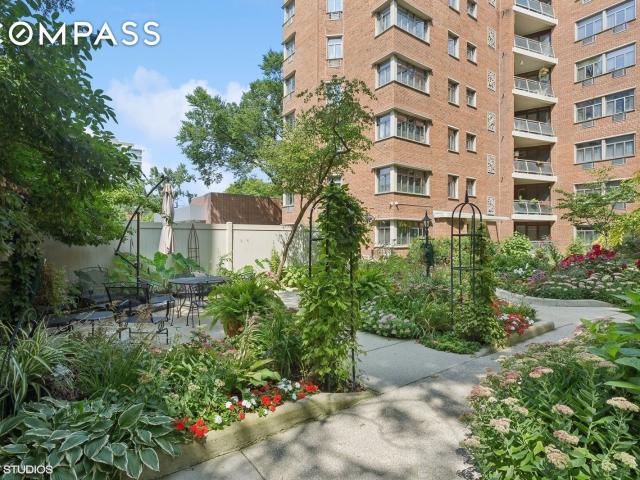 1860 Sherman Ave 7NE, Evanston, IL