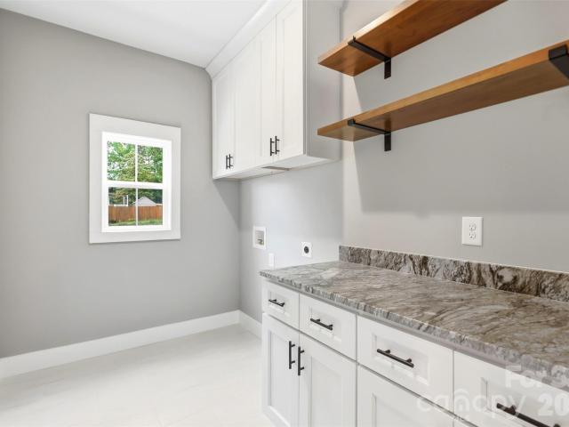1860 Twin Lakes Rd, Rock Hill, SC 29732 | MLS #4375