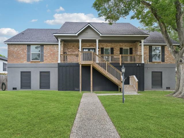 18611 Point Lookout Dr, Nassau Bay, TX 77058 | MLS #40788 | Compass