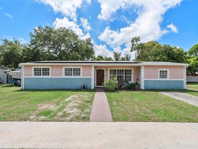 18612 NW 10th Ct, Miami Gardens, FL 33169
