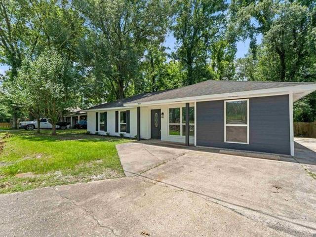 18615 Blythe Rd, Prairieville, LA 70769