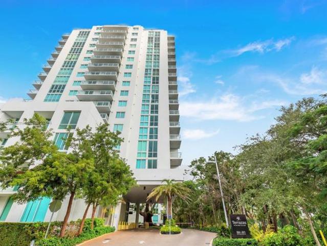 1861 NW S River Dr #2404, Miami, FL 33125
