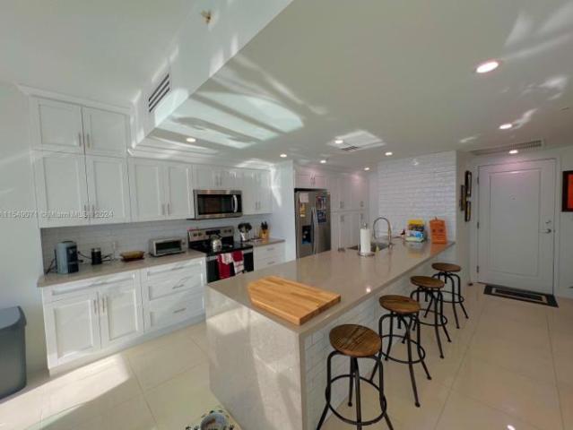 1861 NW S River Dr #PH 02, Miami, FL 33125