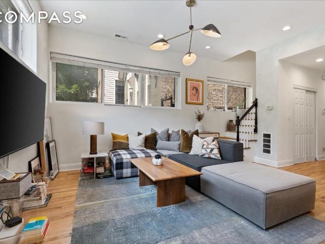 1861 N Hoyne Ave 1F, Chicago, IL
