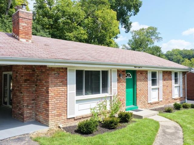 1861 Berkshire Rd, Anderson Township, OH 45230