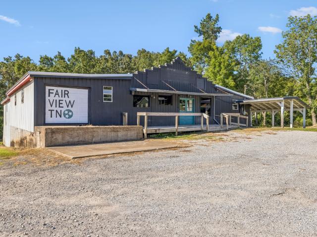 1861 Fairview Blvd