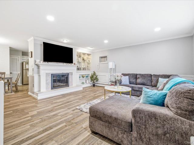 1861 Grand Avenue A2