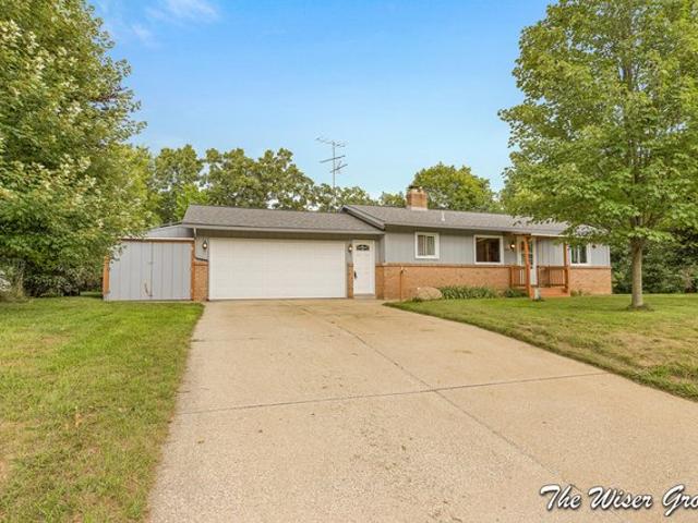1861 Rupert St NE, Grand Rapids, MI 49525