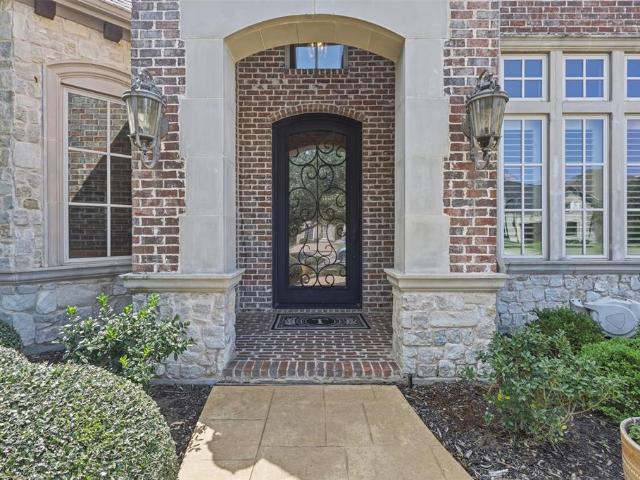 1861 Sunset Court