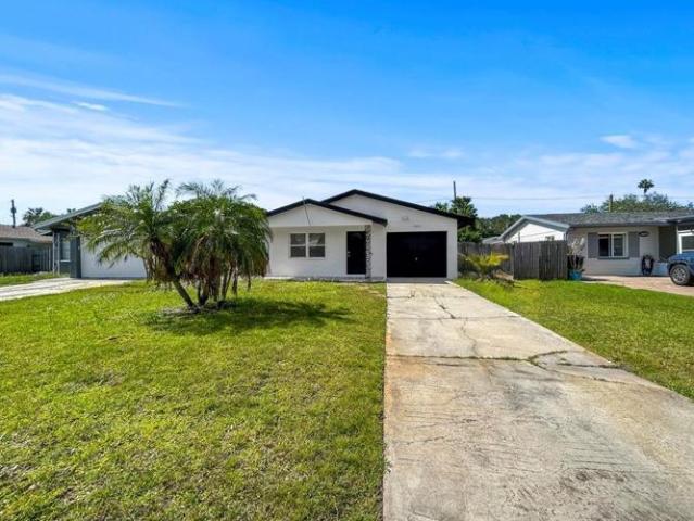 1861 Shore Acres Blvd NE, Saint Petersburg, FL 33703