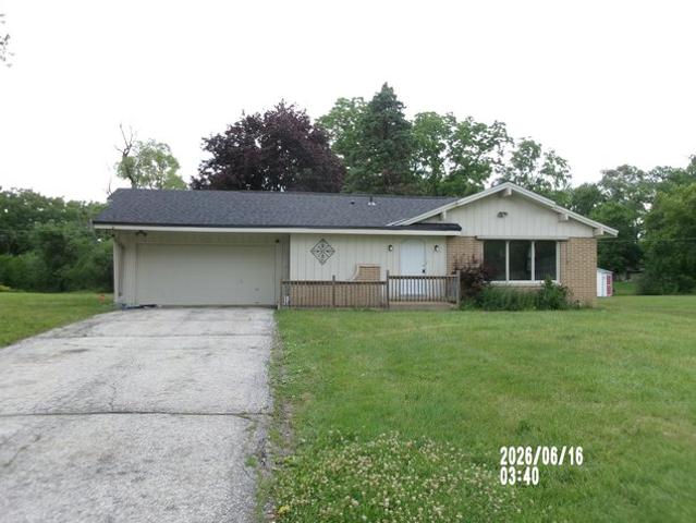 18620 Midland Pl, Brookfield, WI 53045