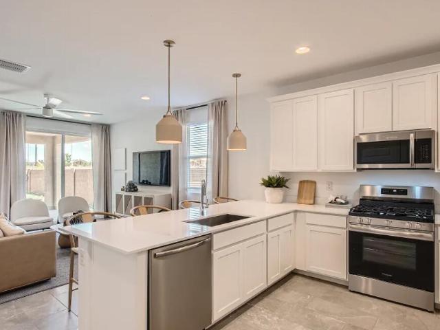 18622 w hiddenview drive